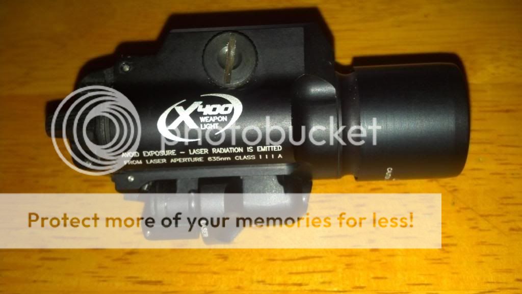 Surefire X400 Weapon Light/Laser 170lumen - Calguns.net