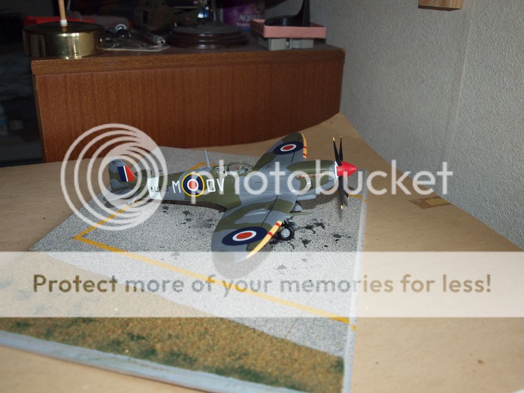 Southern Rhodesian Air Force and J. Mallochs Spitfire F.22 - Ready for ...