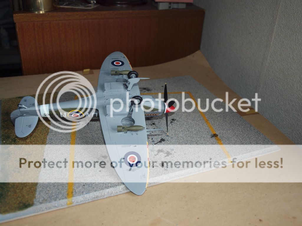 Southern Rhodesian Air Force and J. Mallochs Spitfire F.22 - Ready for ...