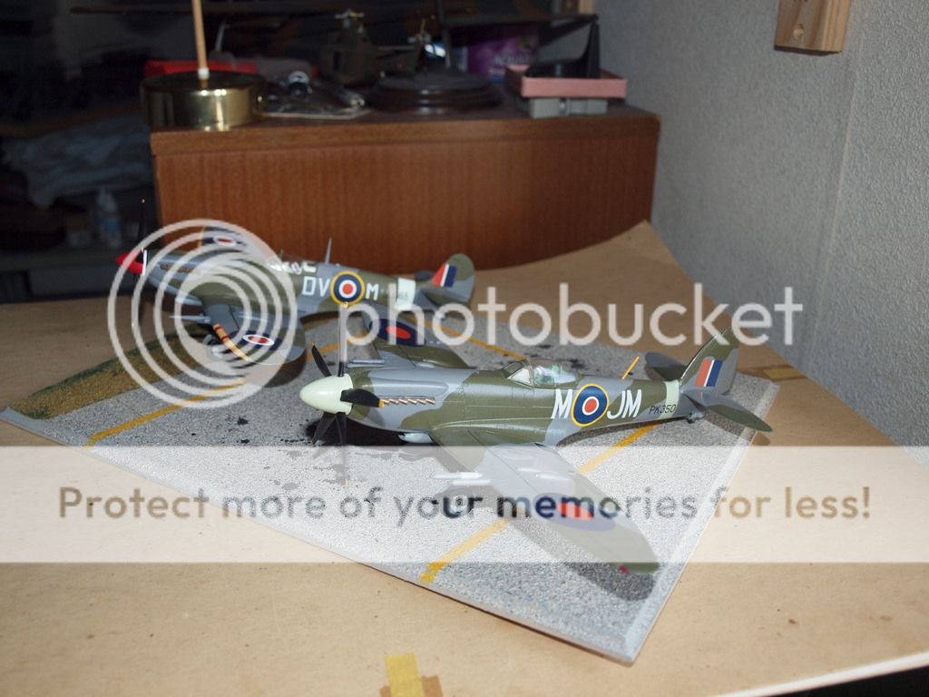 Southern Rhodesian Air Force and J. Mallochs Spitfire F.22 - Ready for ...